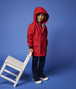 THE ICONIC RAINCOAT